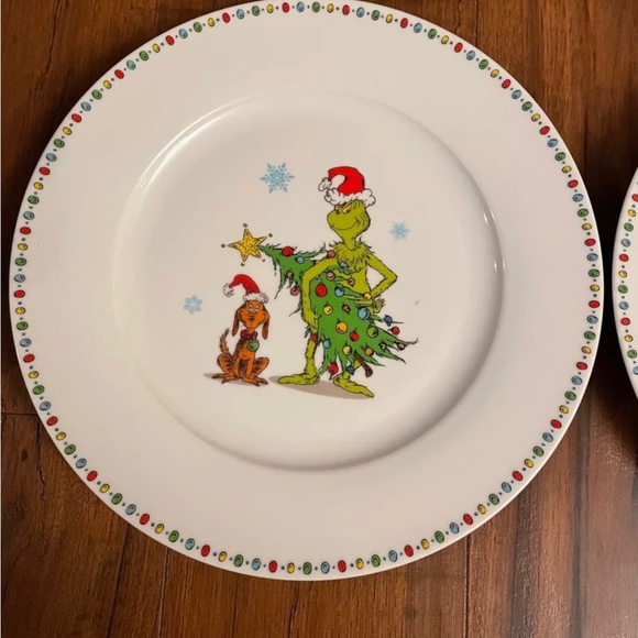 Dr. Seuss | Dining | Dr Seuss The Grinch Set 4 Dinner Plates | Poshmark